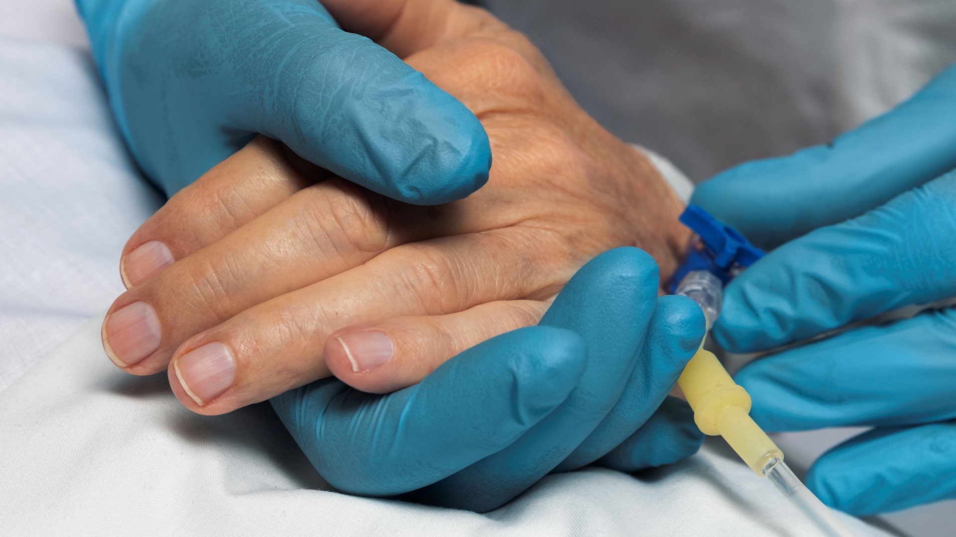 SUS vai capacitar profissionais em cuidados paliativos a partir de 2026 - Portal Afya